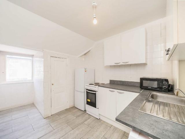 Kingsmead Road, Brixton SW2, 1 bed flat to rent, £1,500 pcm | PrimeLocation