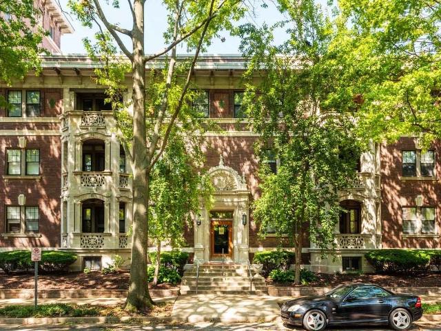 Kingsbury 2 Bedroom Apartment for Rent at 501 and 525 Clara Avenue, St. Louis, MO 63112 West End