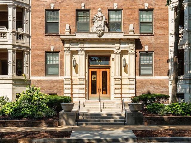 Kingsbury 2 Bedroom Apartment for Rent at 501 and 525 Clara Avenue, St. Louis, MO 63112 West End