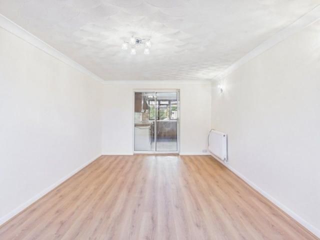 Kingsbury Drive, Old Windsor, Berkshire,SL4