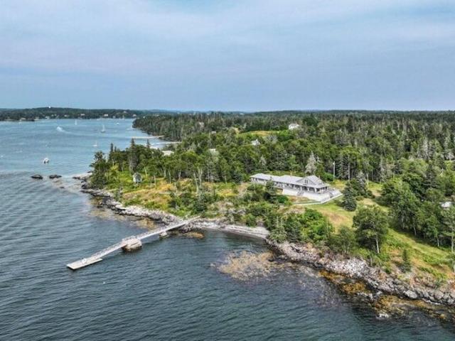 Kingsbury Point Rd, Vinalhaven, Home For Sale