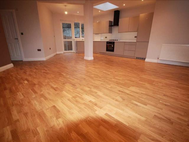 Kingsbury Road, London NW9, 3 bed flat to rent, £2,300 pcm | PrimeLocation