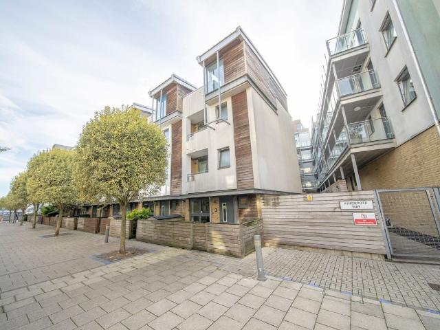 Kingscote Way, Brighton BN1, 4 bed flat to rent, £3,850 pcm | PrimeLocation