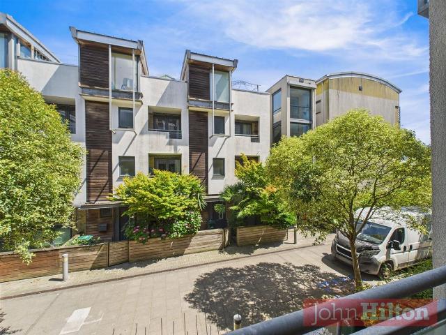Kingscote Way, Brighton BN1, 4 bed shared accommodation to rent, £3,200 pcm | PrimeLocation