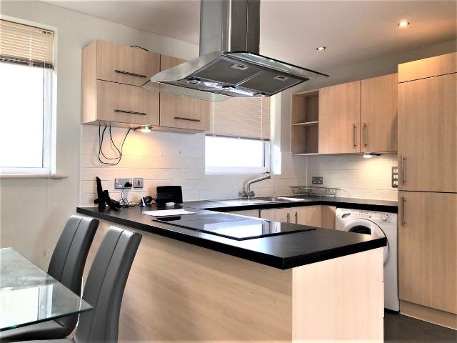 Kingscote Way, Brighton BN1, 2 bed flat to rent, £1,900 pcm | PrimeLocation