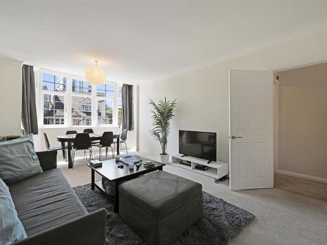 Kingscroft Road, West Hampstead, London NW2, 2 bed flat to rent, £2,550 pcm | PrimeLocation