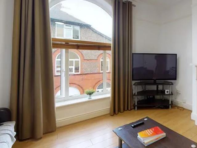 Kingsdale Road, Liverpool, L18 1LD, United Kingdom | 6 bed townhouse for rent #109881796 | Rentberry