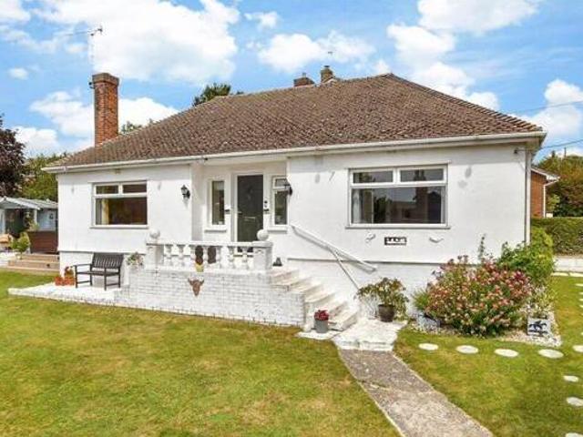 Kingsdown Hill, Kingsdown, 3 Bedroom Bungalow