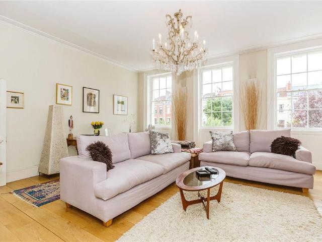 Kingsdown Parade, Kingsdown, Bristol. 4 bed terraced house to rent £2,900 pcm £669 pw