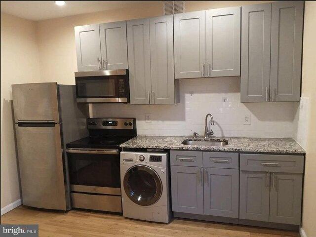 Kingsessing Ave, Philadelphia, Home For Sale