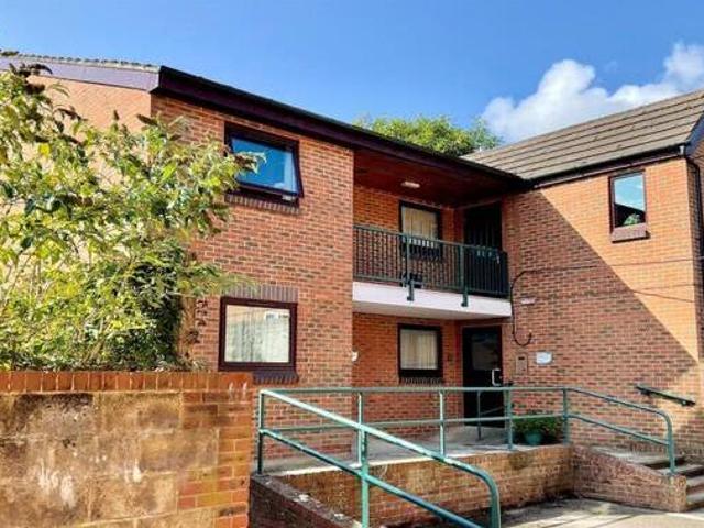 Kingsford Court, Coombe Valley Road, 1 Bedroom Apartment