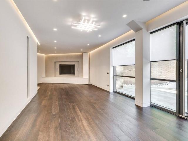 Kingsford Street, Lower Belsize Park. 4 bed flat to rent £12,500 pcm £2,885 pw
