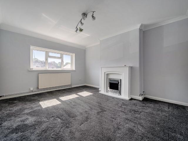 Kingsground, London SE9, 2 bed maisonette to rent, £1,600 pcm | PrimeLocation