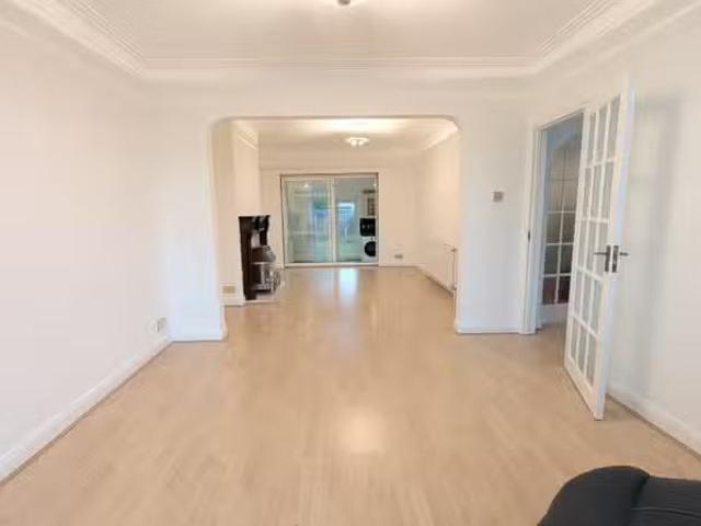Kingshill Drive, HARROW