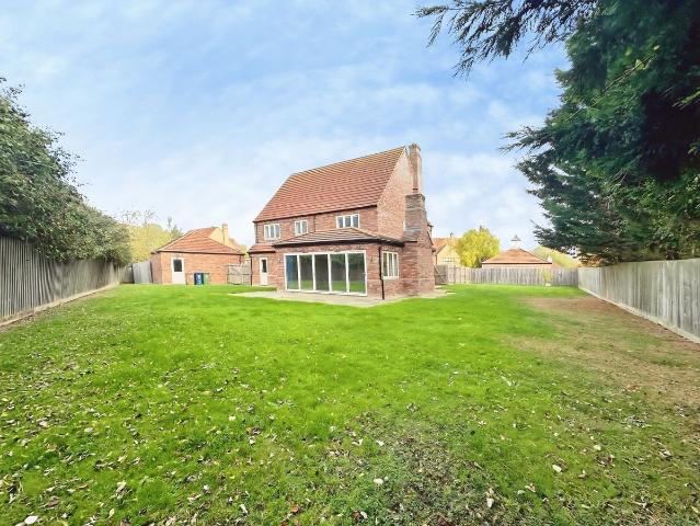 Kingsland Close, March PE15, 4 bed property to rent, £2,500 pcm | PrimeLocation