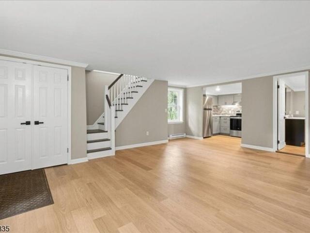 Kingsland Ave, Stanhope, Home For Sale