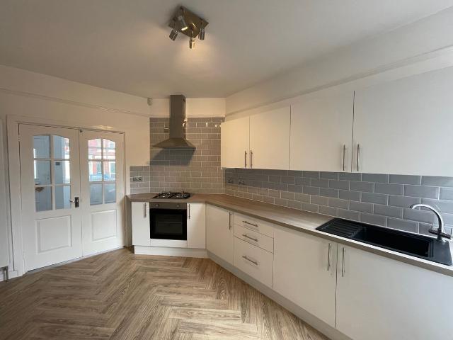Kingsland Avenue, Coventry CV5, 2 bed property to rent, £1,200 pcm | PrimeLocation