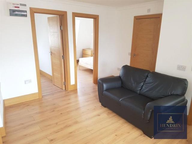 Kingsland High Street, London E8, 2 bed flat to rent, £2,000 pcm | PrimeLocation