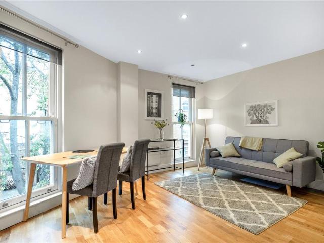 Kingsland Passage, London, E8 1 bed apartment to rent £3,000 pcm £692 pw