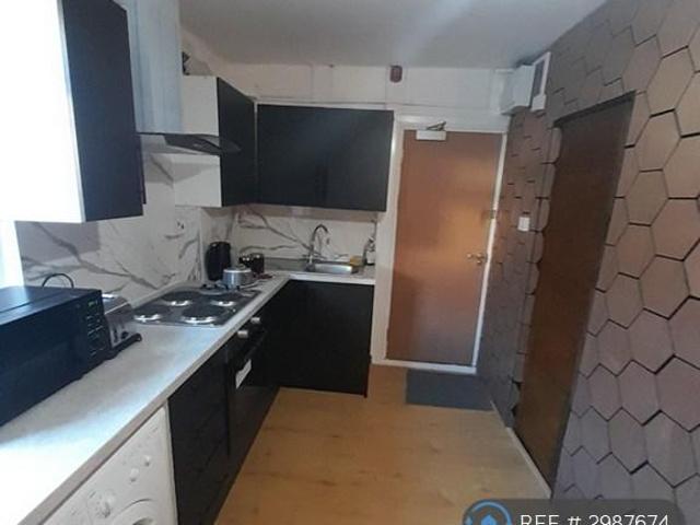 Kingsland Road, Cardiff, CF5 2 bed flat to rent £2,000 pcm £462 pw