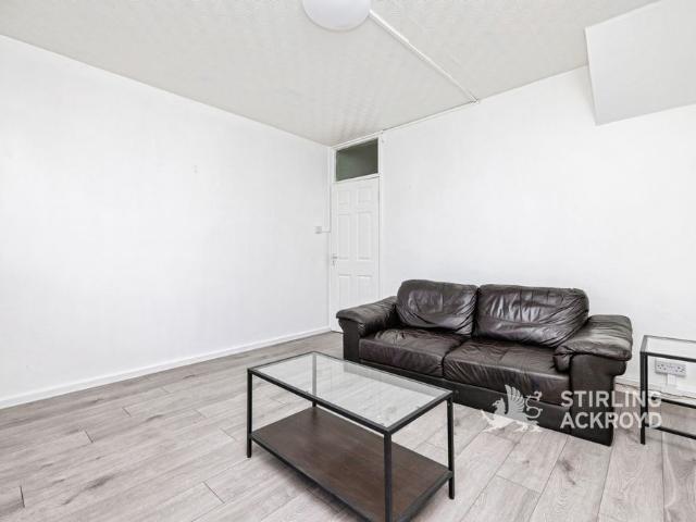 Kingsland Road, Hoxton, London, E2 8BE