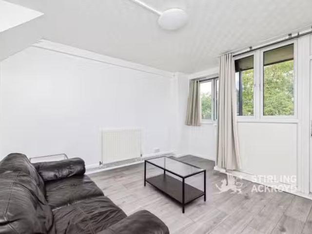 Kingsland Road, Hoxton, London, E2 8BE