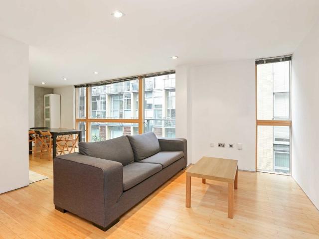 Kingsland Road, Kingsland Road E8, 3 bed flat to rent, £4,250 pcm | PrimeLocation