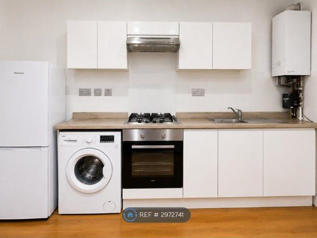 Kingsland Road, Luton LU1, 1 bed flat to rent, £875 pcm | PrimeLocation