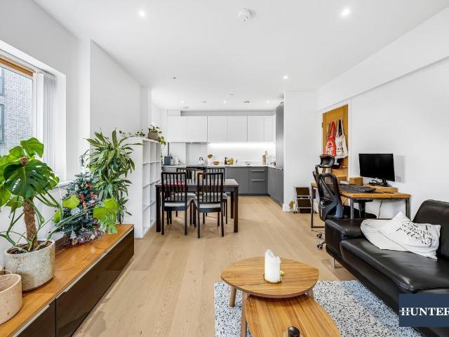 Kingsland Road, Shoreditch E2, 2 bed flat to rent, £3,250 pcm | PrimeLocation