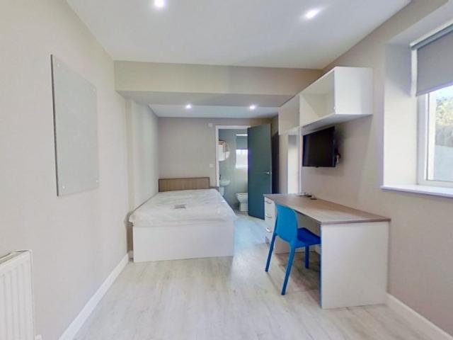 Kingsland Terrace, Treforest CF37, 4 bed shared accommodation to rent, £555 pppm | PrimeLocation