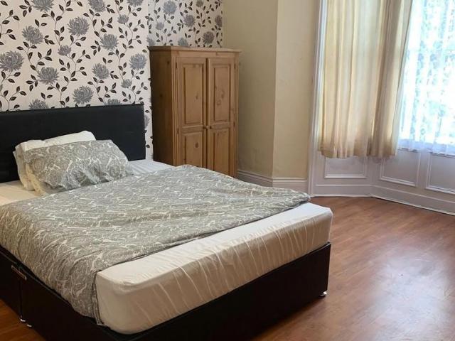 Kingsley Terrace, Newcastle Upon Tyne NE4, Room to rent, £925 pcm | PrimeLocation