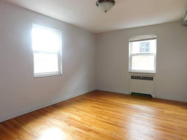 KINGSLEY APARTMENTS 013 2 Bedroom Apartment for Rent at 111 Mount Lebanon Blvd, Upper St. Clair, PA 15228 Mount Lebanon
