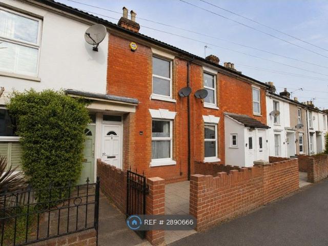 Kingsley Road, Maidstone ME15, 2 bed terraced house to rent, £1,300 pcm | PrimeLocation