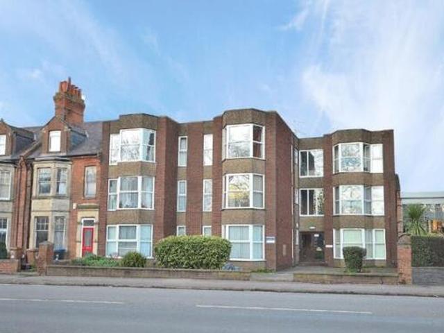 Kingsley Road, Northampton, 2 Bedroom Apartment