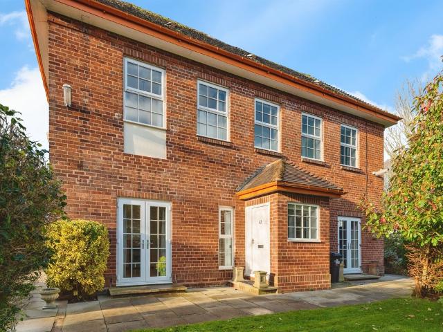 Kingsley Road, Frodsham WA6, 2 bed town house to rent, £1,450 pcm | PrimeLocation