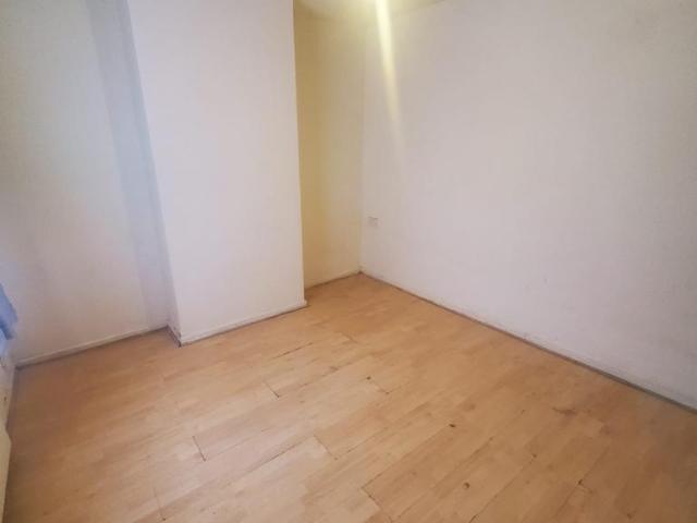 Kingsley Road, HOUNSLOW, Middlesex, TW3 4 bed semi detached house to rent £2,400 pcm £554 pw
