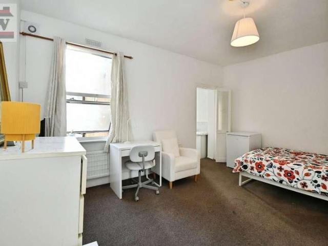 Kingsley Road, Hounslow, TW3