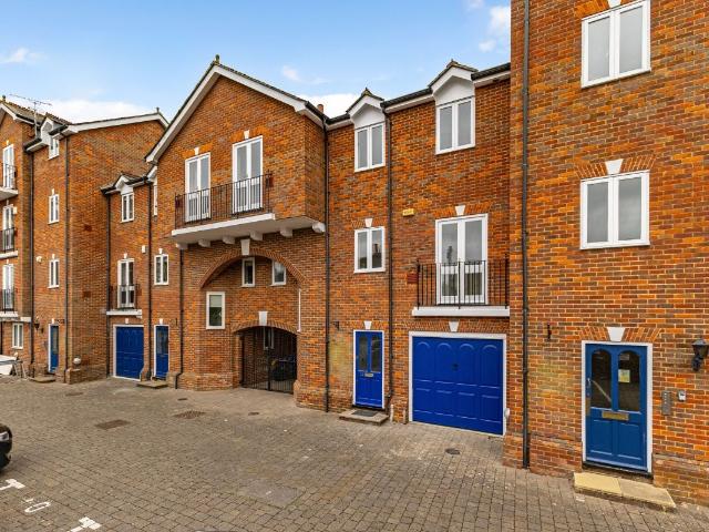 Kingstable Street, Eton, Windsor SL4, 4 bed town house to rent, £3,500 pcm | PrimeLocation