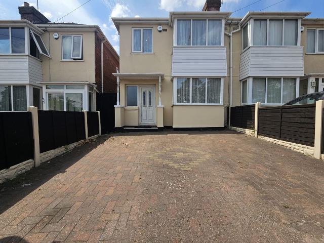 Kingstanding Road, Birmingham B44, 3 bed property to rent, £1,200 pcm | PrimeLocation