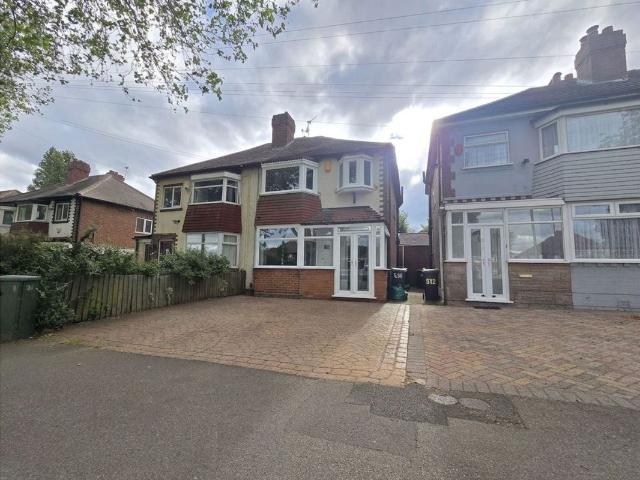 Kingstanding Road, Birmingham B44, 3 bed semi detached house to rent, £1,250 pcm | PrimeLocation
