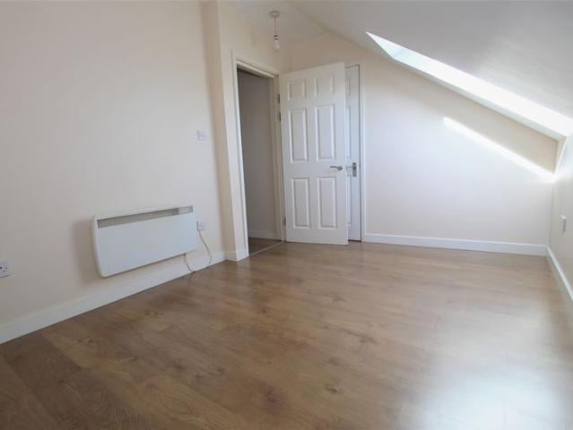 Kingsthorpe Road, Northampton NN2, 1 bed flat to rent, £695 pcm | PrimeLocation