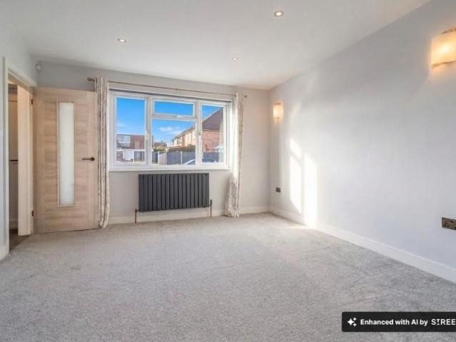 Kingston Avenue, Wigston, LE18