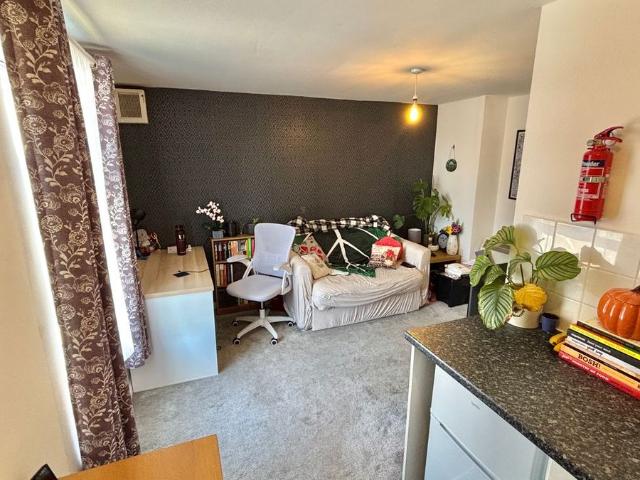 Kingston Court, Taunton TA2, 1 bed flat to rent, £795 pcm | PrimeLocation