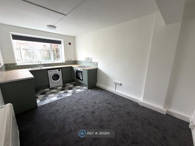 Kingston Court, Cannock WS11, 1 bed flat to rent, £650 pcm | PrimeLocation