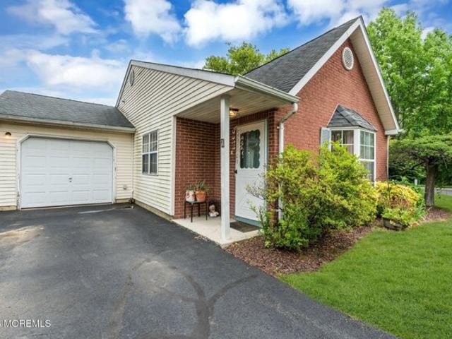 Kingston Close Unit,freehold, Home For Sale