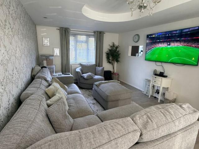Kingston Close RM6, 3 bed terraced house to rent, £2,400 pcm | PrimeLocation