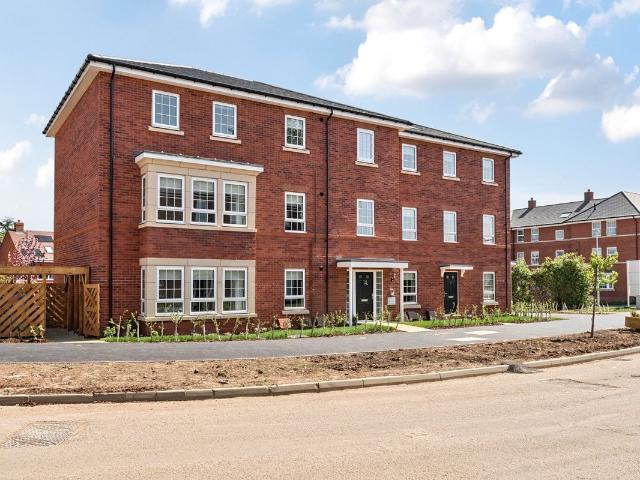 Kingston Grange Drive, Upper Lighthorne, Leamington Spa, Warwickshire CV33, 2 bed flat to rent, £1,225 pcm | PrimeLocation