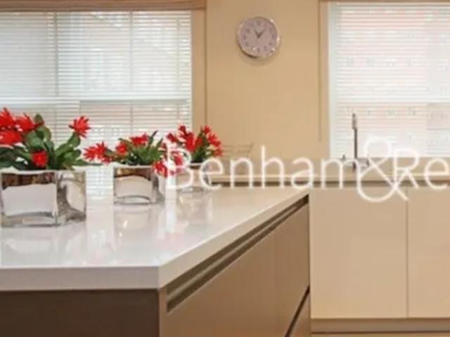 Kingston House South 1 32, 1 32 Ennismore Gardens, London, SW7 1NG, United Kingdom | 2 bed apartment for rent #154592027 | Rentberry