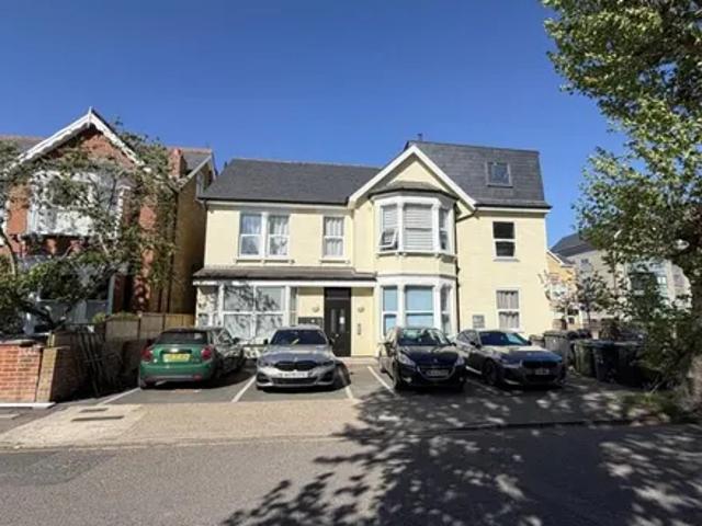 Kingston Rehabilitation Centre, 36 Beaufort Road, London, KT1 2TQ, United Kingdom | 1 bed apartment for rent #166935509 | Rentberry