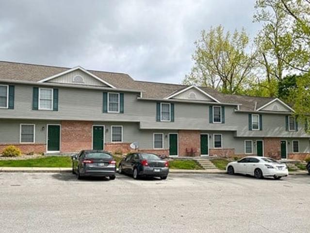 KINGSTON RIDGE APARTMENTS 2 Bedroom 1.5 Bathroom Townhome